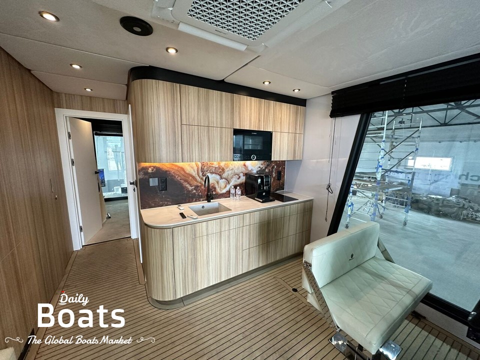 2022 Perla Yacht Group E-Vision 42 Direct for sale. View price, photos ...