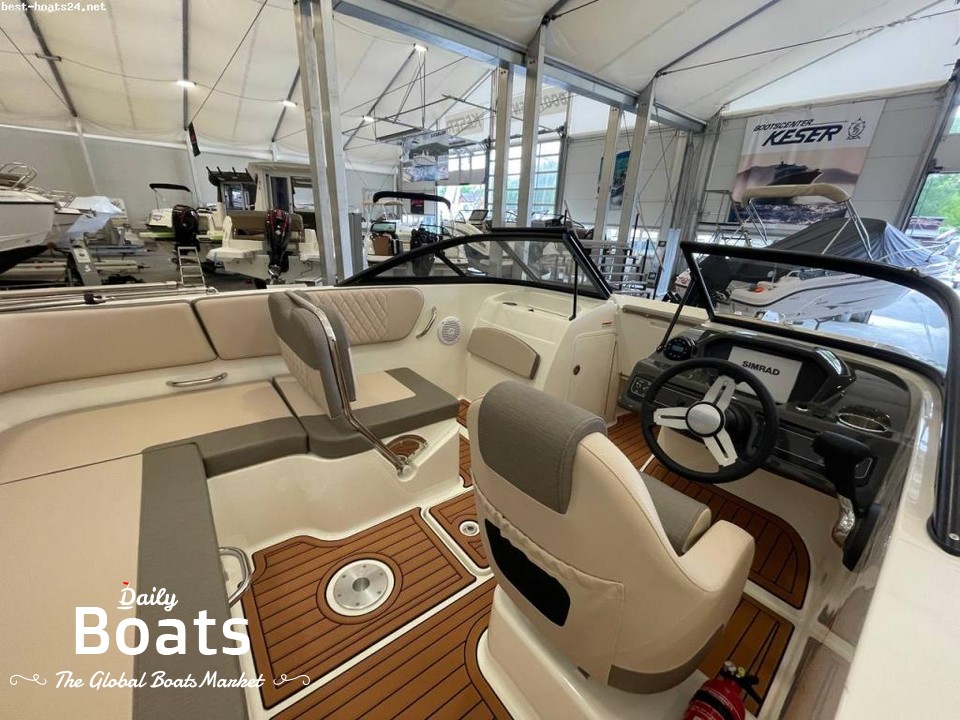 2023 Bayliner Vr5 Bowrider Outboard for sale. View price, photos and Buy 2023 Bayliner Vr5 ...