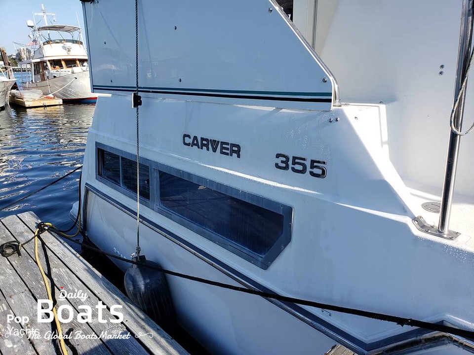 1995 Carver Yachts 355 for sale. View price, photos and Buy 1995 Carver ...