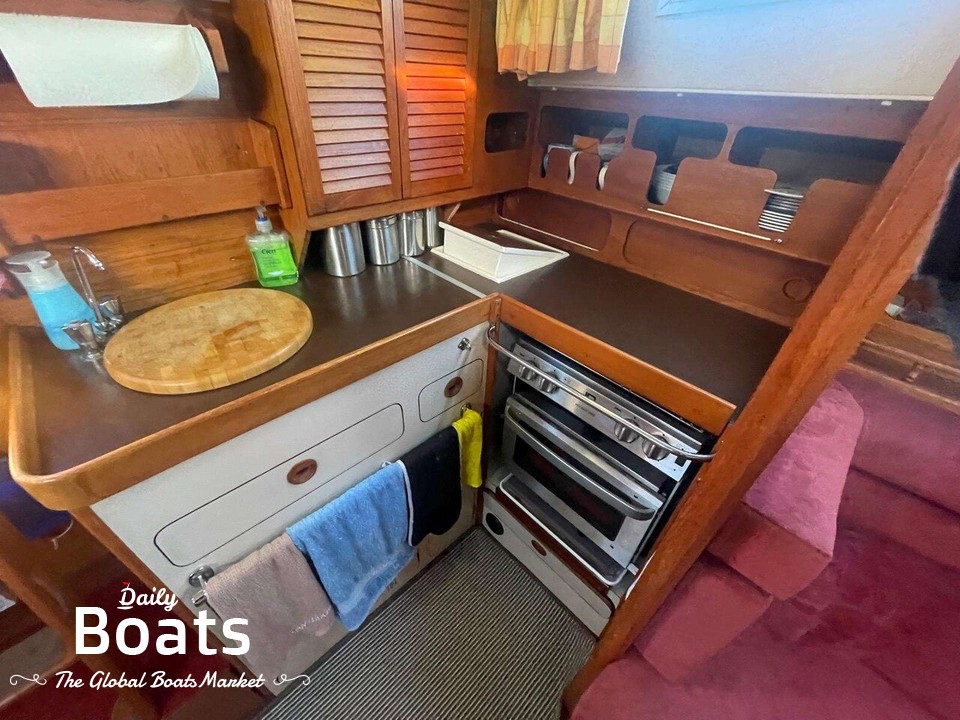 1983 Moody 333 for sale. View price, photos and Buy 1983 Moody 333 #434066