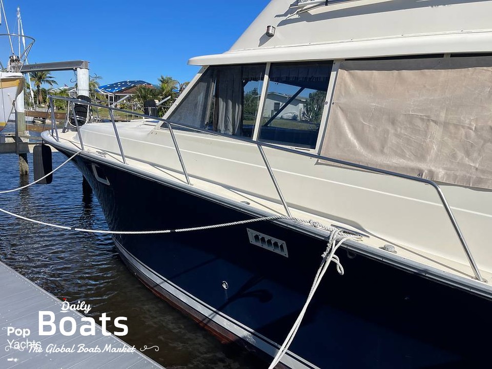 1987 Silverton 37 Convertible for sale. View price, photos and Buy 1987 ...