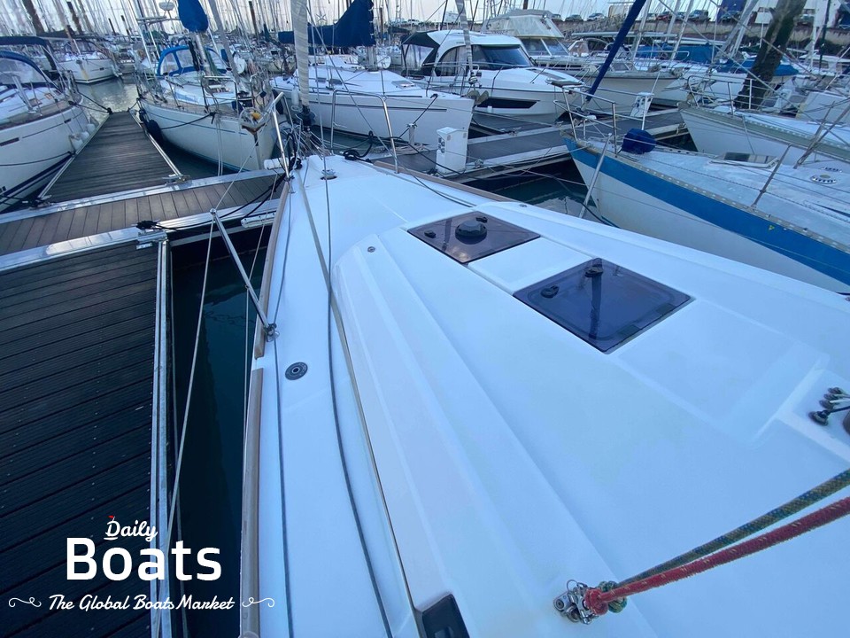 2016 Bénéteau Oceanis 35 for sale. View price, photos and Buy 2016 ...