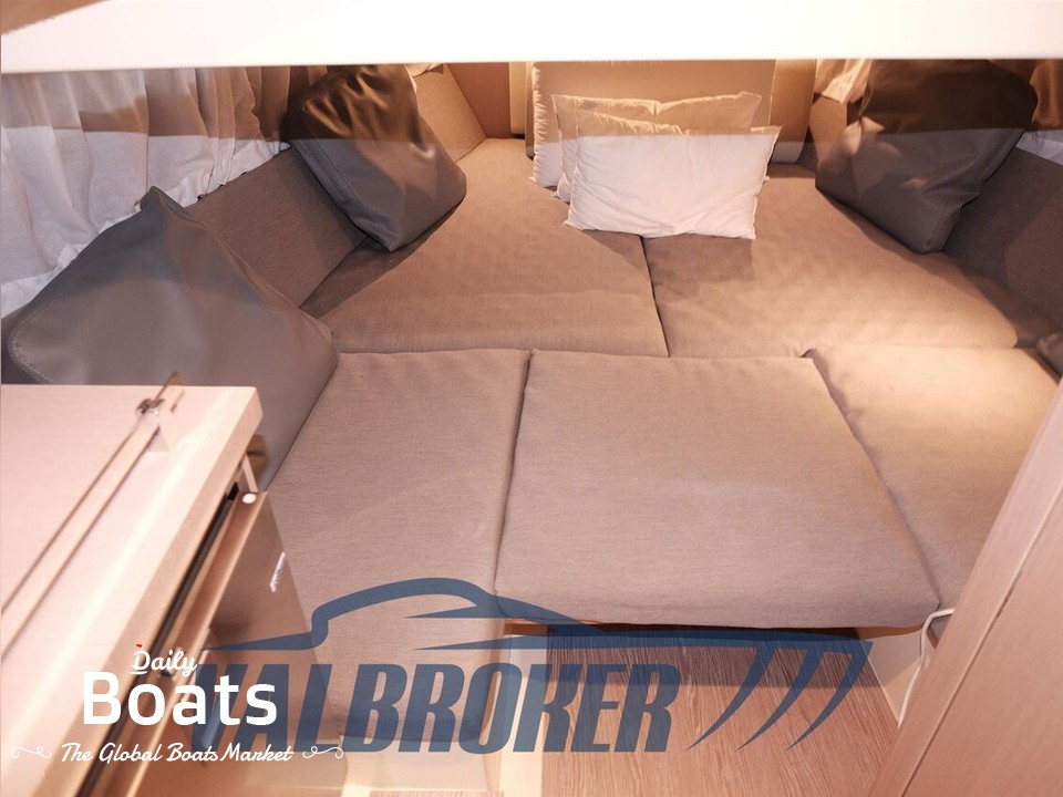 2021 Invictus Yacht Gt 280 for sale. View price, photos and Buy 2021 ...