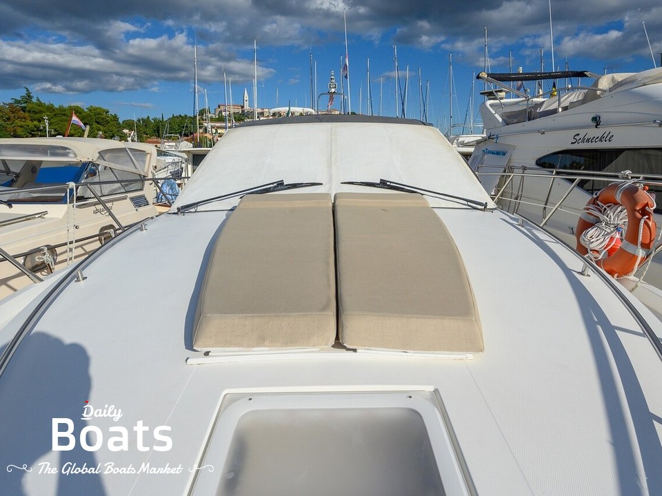 2010 Sealine Sc 35 for sale. View price, photos and Buy 2010 Sealine Sc ...