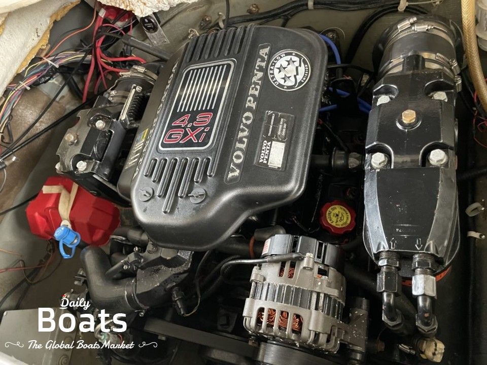 2006 Larson Lxi 228 Xli 228 Motor Neu In 2021 for sale. View price ...