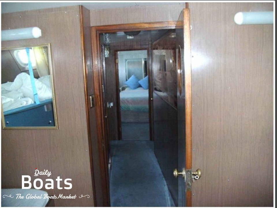 1969 J. Samuel White Twin Screw Motor Cruiser for sale. View price ...