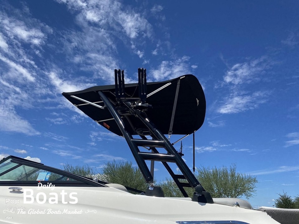 2017 Sea Ray Sdx 220 Sundeck for sale. View price, photos and Buy 2017 ...
