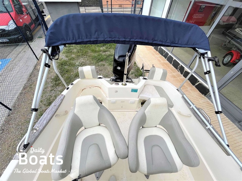 2010 Quicksilver 555 Commander for sale. View price, photos and Buy ...