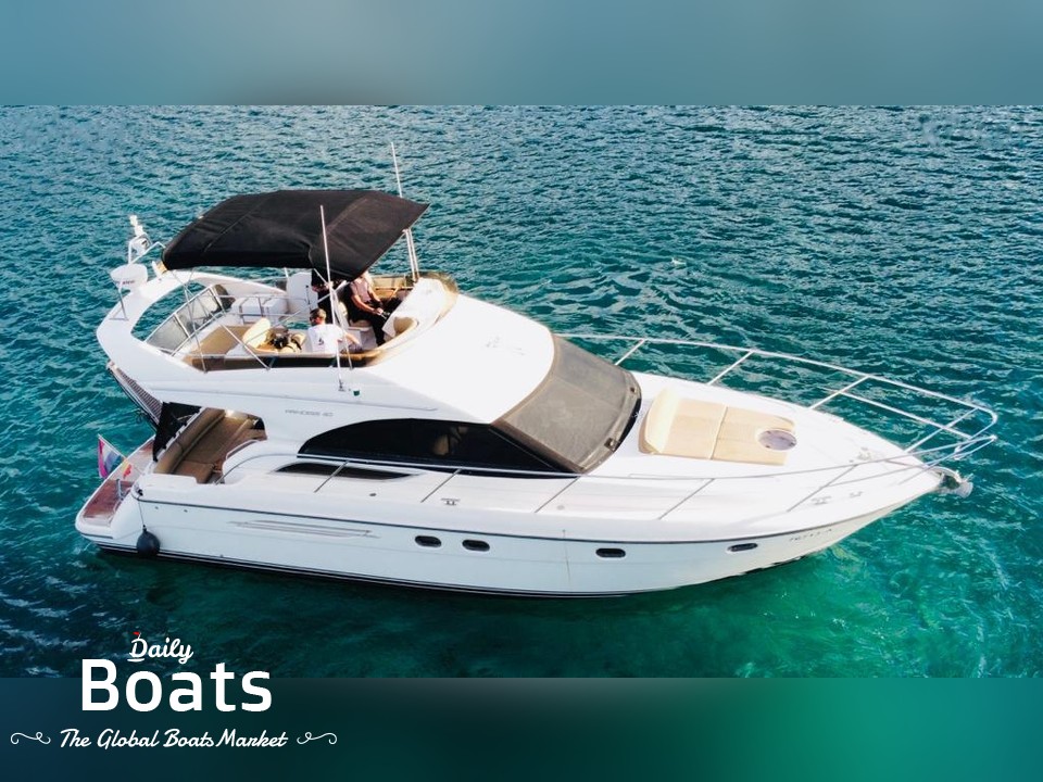 2001 Princess Yachts 40 Fly на продажу. Посмотреть цену, фотографии и ...