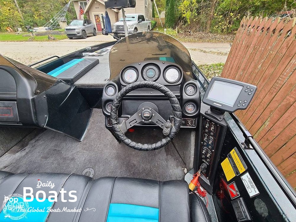 1994 Stratos 201 Pro Xl for sale. View price, photos and Buy 1994 ...