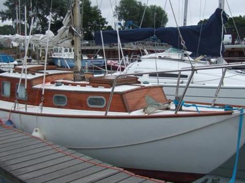 1960 Cheverton Crusader 27 for sale. View price, photos and Buy 1960 ...
