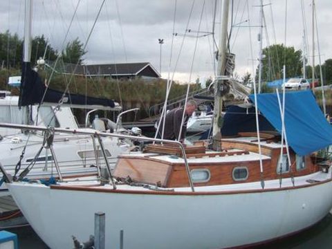 1960 Cheverton Crusader 27 for sale. View price, photos and Buy 1960 ...