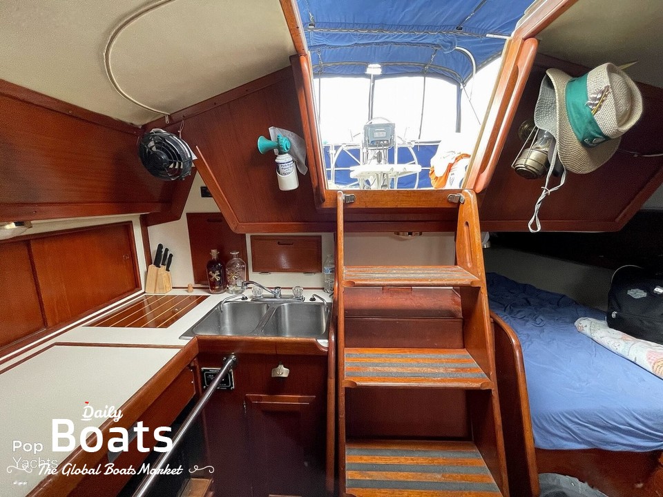1985 Ericson Yachts E38 for sale. View price, photos and Buy 1985 ...