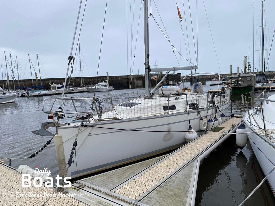 2010 Bavaria 32 Cruiser for sale. View price, photos and Buy 2010 ...