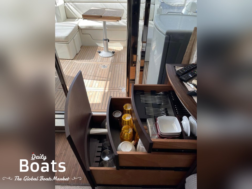 2007 Azimut 43S for sale. View price, photos and Buy 2007 Azimut 43S ...