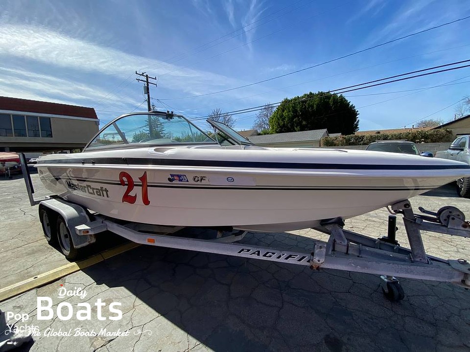 1999 MasterCraft 205 Pro Star Duvall Edition for sale. View price ...