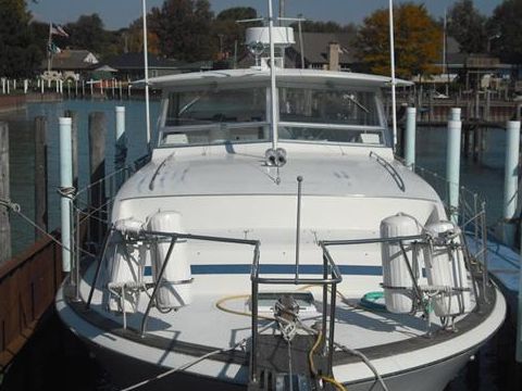 1972 Chris-Craft 41 Commander for sale. View price, photos and Buy 1972 ...