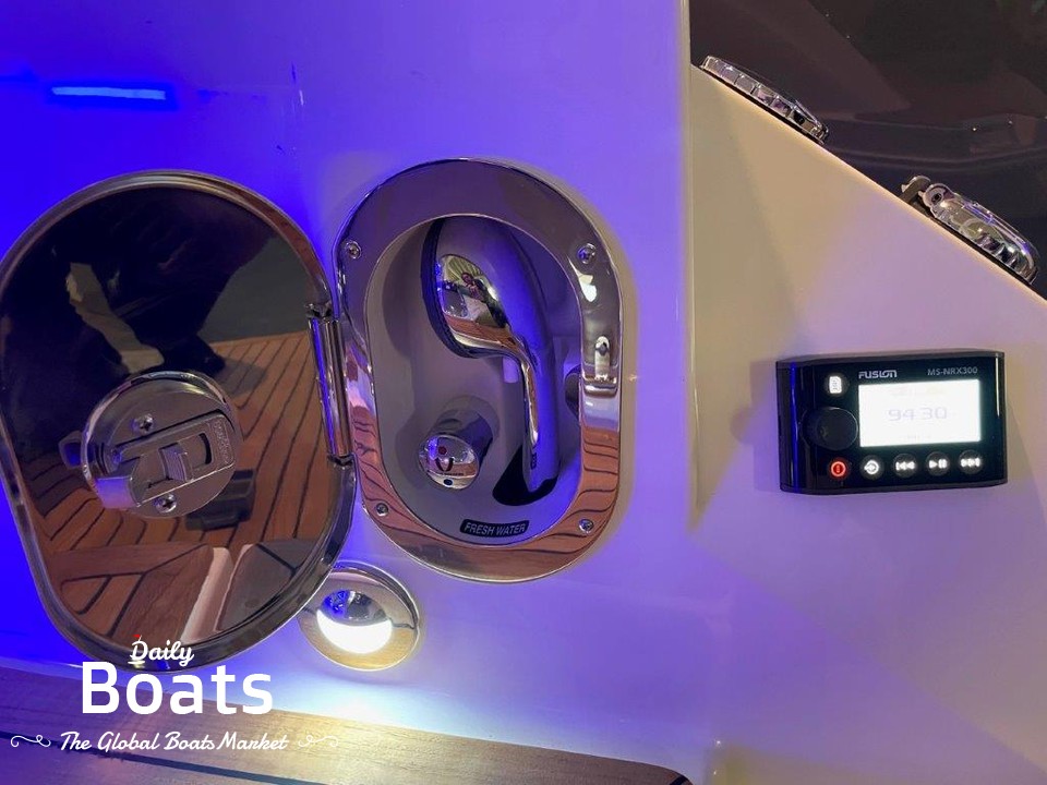 2022 Sea Ray 320 Sundancer 700 Ps Vollausstattung Mj for sale. View ...