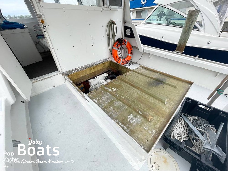 1984 Crusader 34 for sale. View price, photos and Buy 1984 Crusader 34 ...