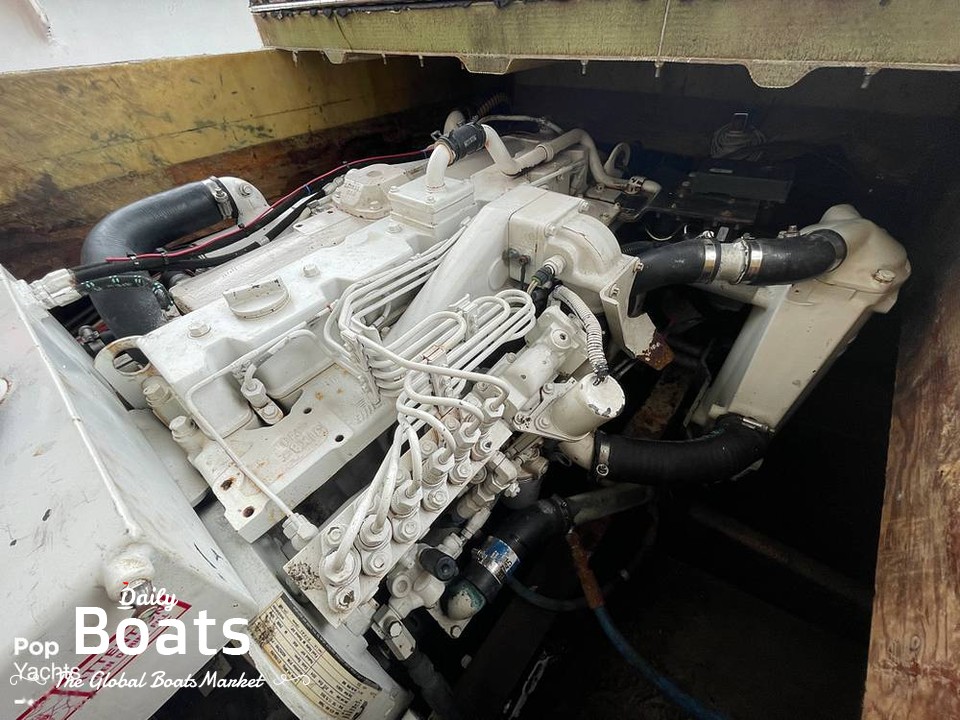 1984 Crusader 34 for sale. View price, photos and Buy 1984 Crusader 34 ...