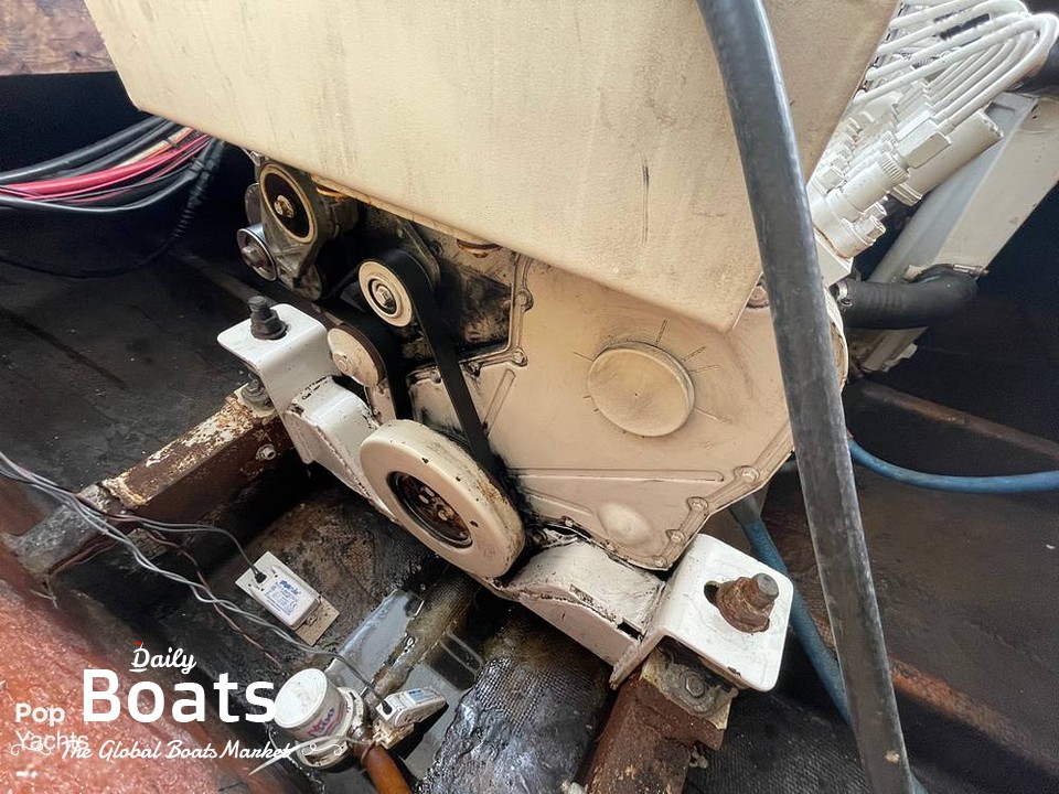 1984 Crusader 34 for sale. View price, photos and Buy 1984 Crusader 34 ...