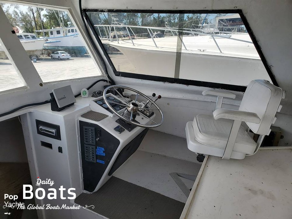 1984 Crusader 34 for sale. View price, photos and Buy 1984 Crusader 34 ...