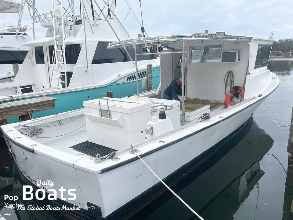 1984 Crusader 34 for sale. View price, photos and Buy 1984 Crusader 34 ...