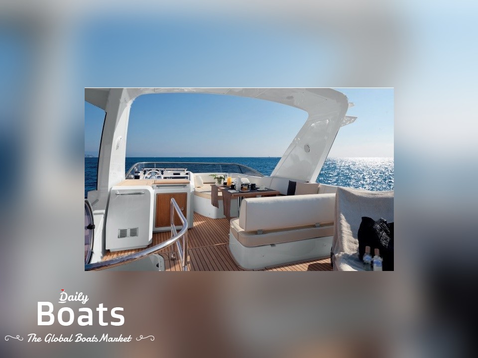 2016 Azimut 60 Flybridge for sale. View price, photos and Buy 2016 ...