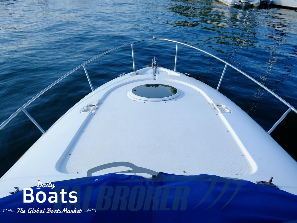 2002 Regal Marine Commodore 2665 for sale. View price, photos and Buy ...