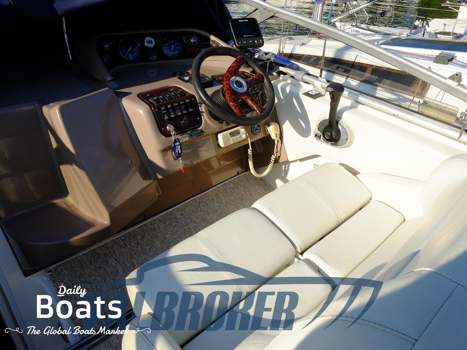 2002 Regal Marine Commodore 2665 for sale. View price, photos and Buy ...