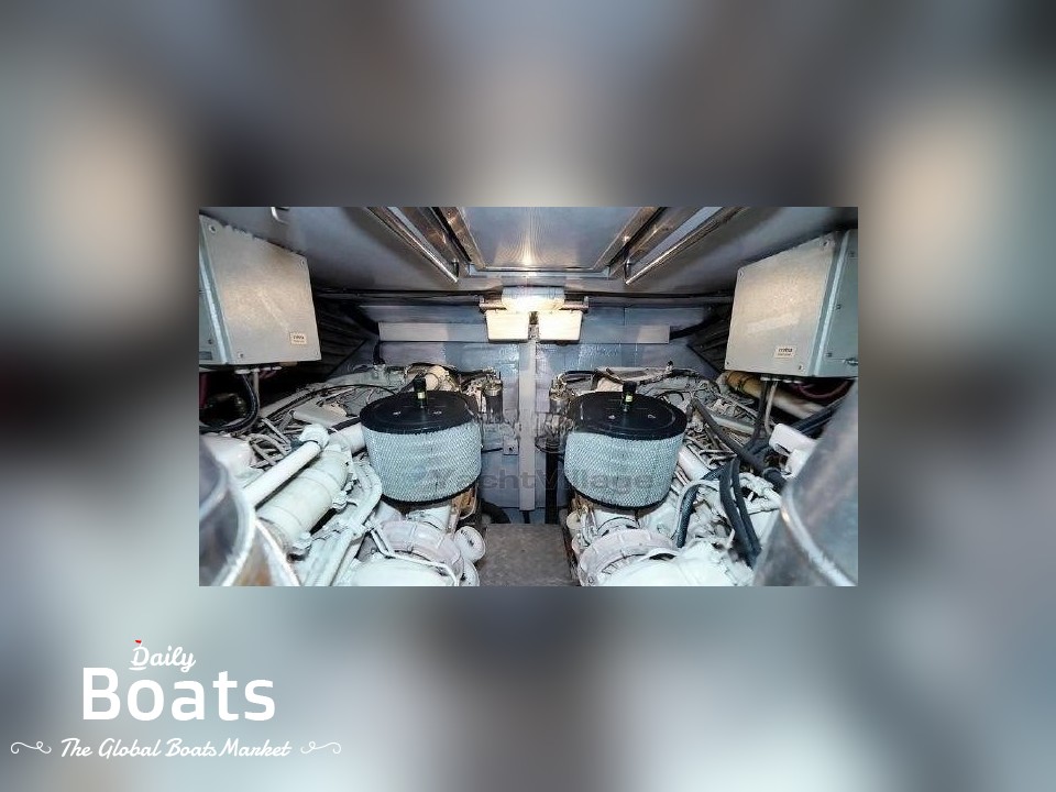 2001 Azimut 68 Plus for sale. View price, photos and Buy 2001 Azimut 68 ...