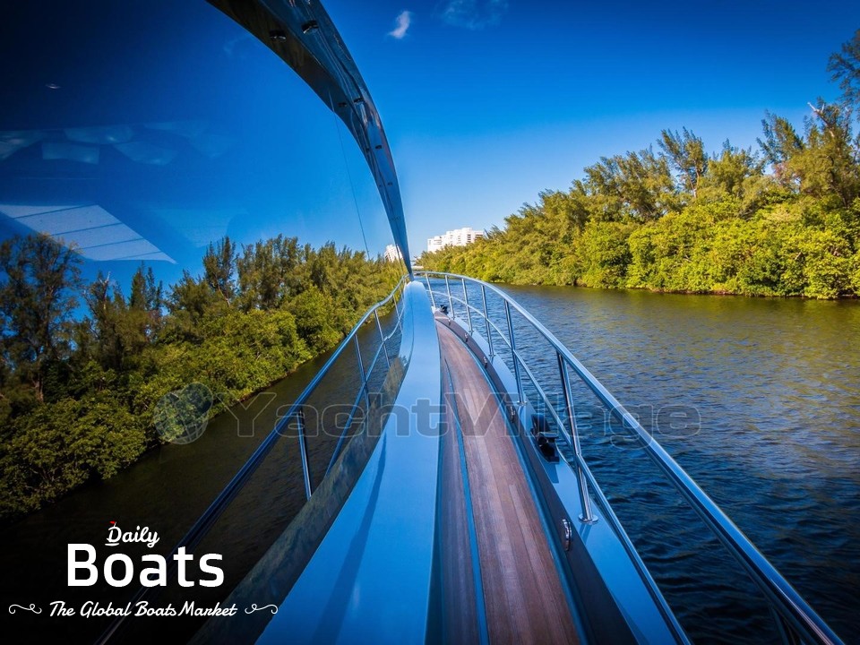 2011 Lazzara Yachts Lsx78 for sale. View price, photos and Buy 2011 ...