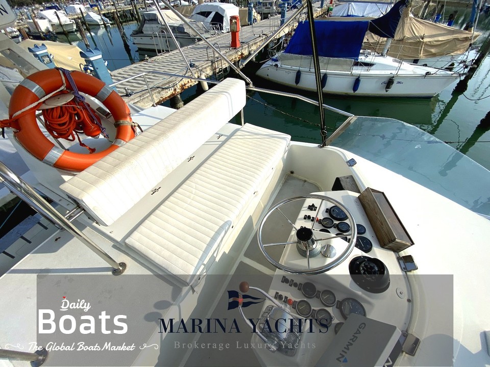 1991 Rover Marine 33 Fly for sale. View price, photos and Buy 1991 ...