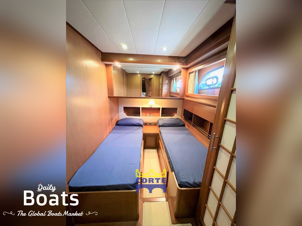 2010 Mochi Craft Dolphin 64 Fly for sale. View price, photos and Buy ...