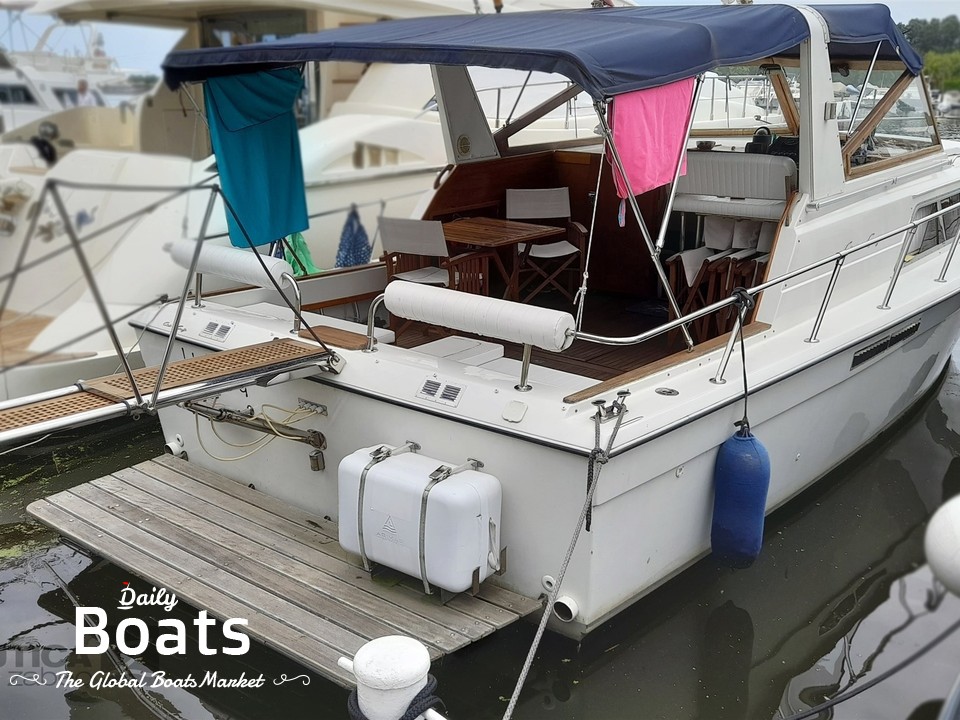 1987 Chris Craft 35 Commander for sale. View price, photos and Buy 1987 ...