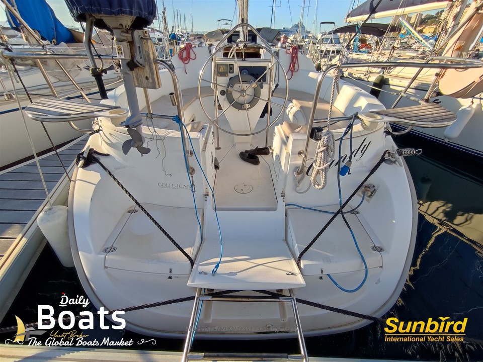 1995 Hunter 336 for sale. View price, photos and Buy 1995 Hunter 336 ...