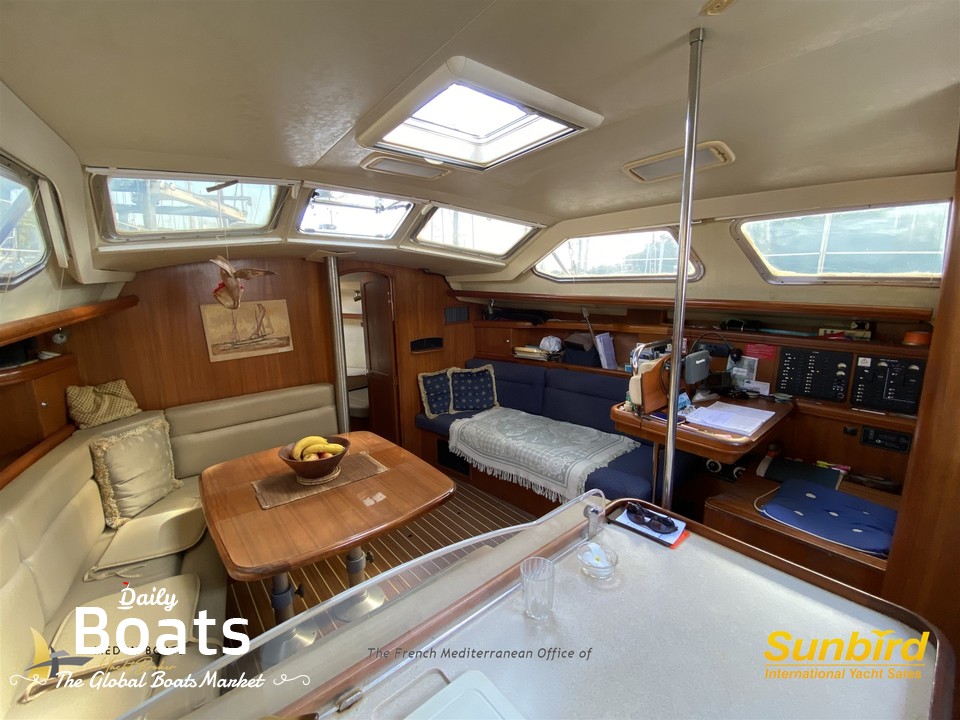 2004 Hunter 44 Ds for sale. View price, photos and Buy 2004 Hunter 44 ...