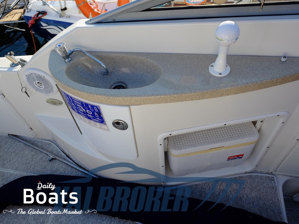 2002 Regal Marine Commodore 2665 for sale. View price, photos and Buy ...