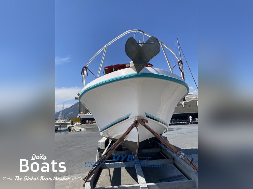 1997 Mako Marine 221 for sale. View price, photos and Buy 1997 Mako ...