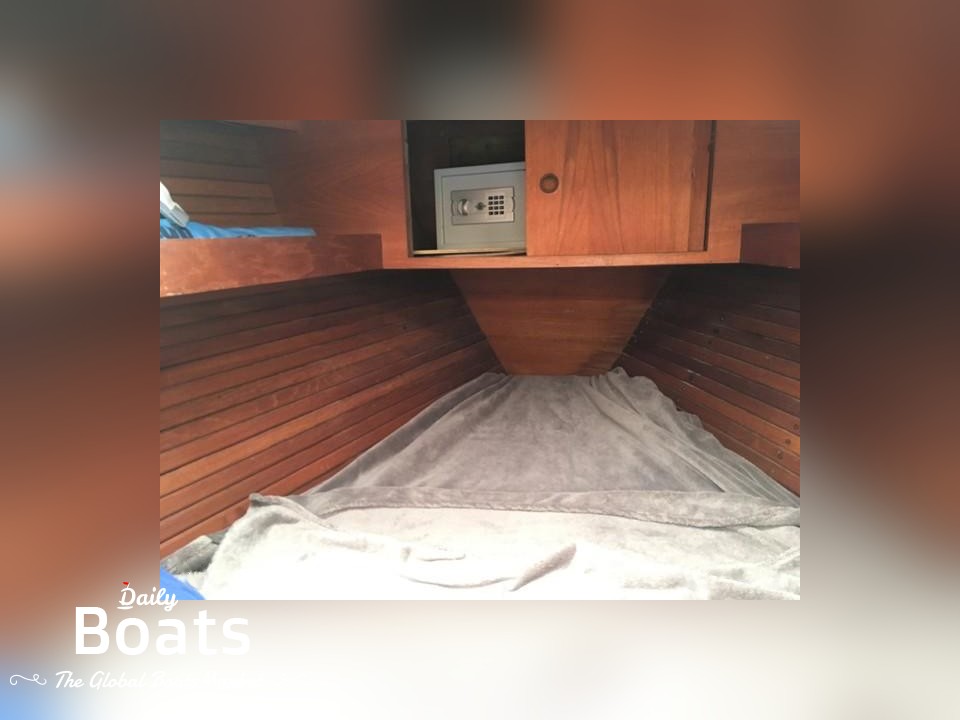 1982 Custom Genzel Phantom 38 for sale. View price, photos and Buy 1982 ...