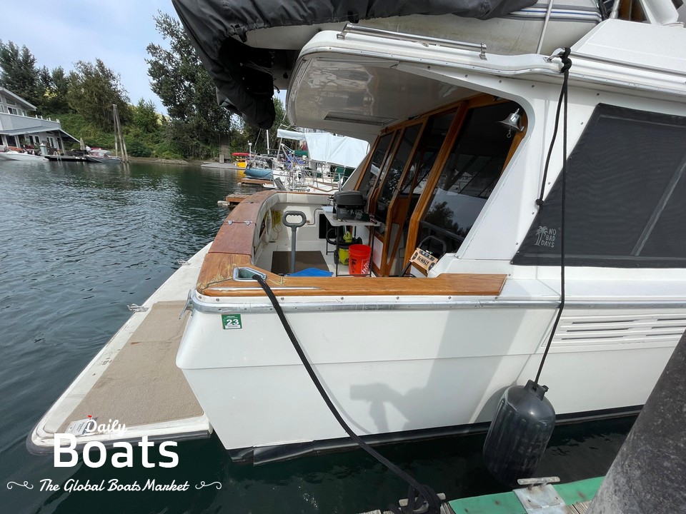 1988 Bayliner 4550 for sale. View price, photos and Buy 1988 Bayliner ...