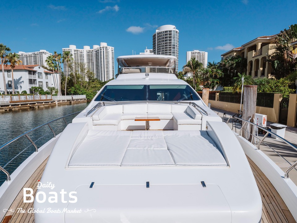 2011 Azimut 82 Motor Yacht for sale. View price, photos and Buy 2011 ...