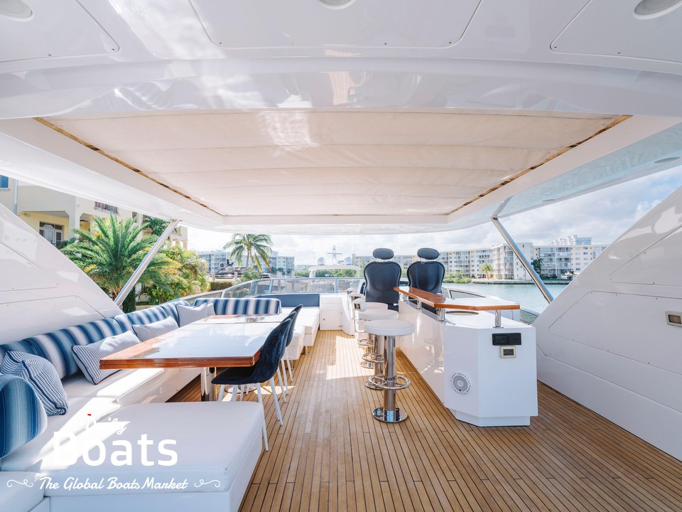 2011 Azimut 82 Motor Yacht for sale. View price, photos and Buy 2011 ...