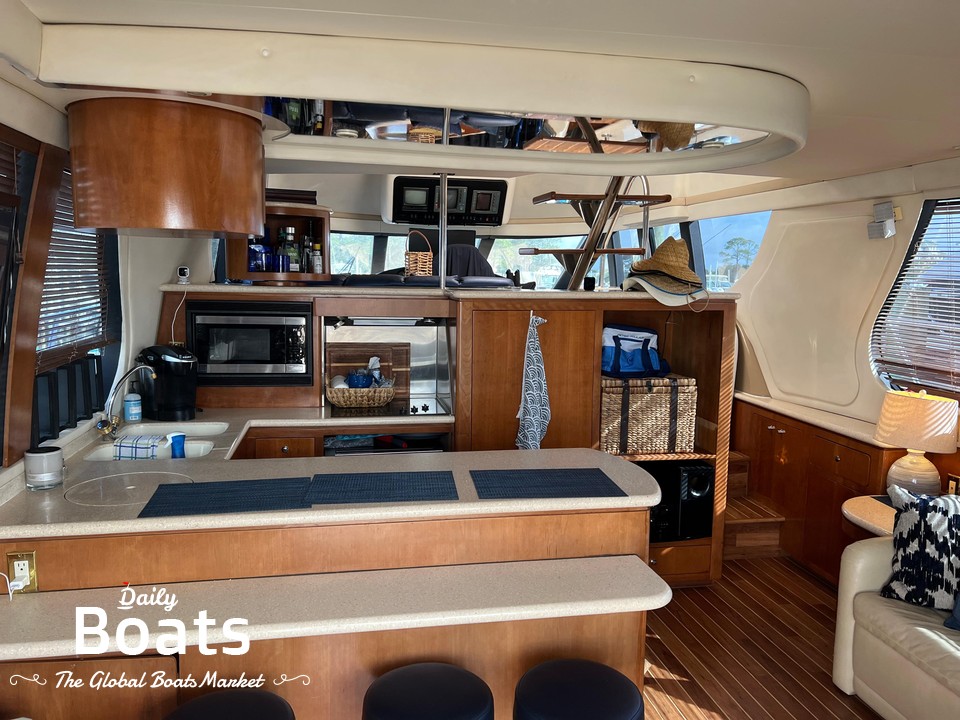 1998 Carver 53 Voyager for sale. View price, photos and Buy 1998 Carver ...