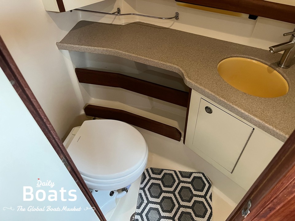 2001 Hunter 460 for sale. View price, photos and Buy 2001 Hunter 460 ...