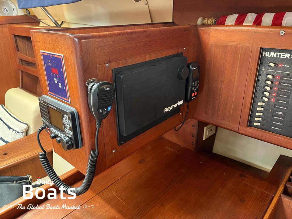 2001 Hunter 460 for sale. View price, photos and Buy 2001 Hunter 460 ...