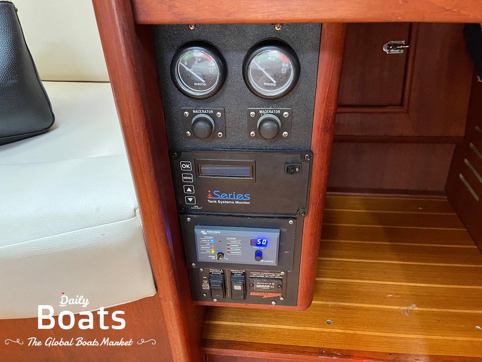 2001 Hunter 460 for sale. View price, photos and Buy 2001 Hunter 460 ...