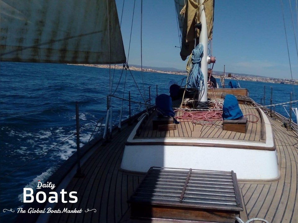 1978 Universal Marine Perry 41 for sale. View price, photos and Buy ...