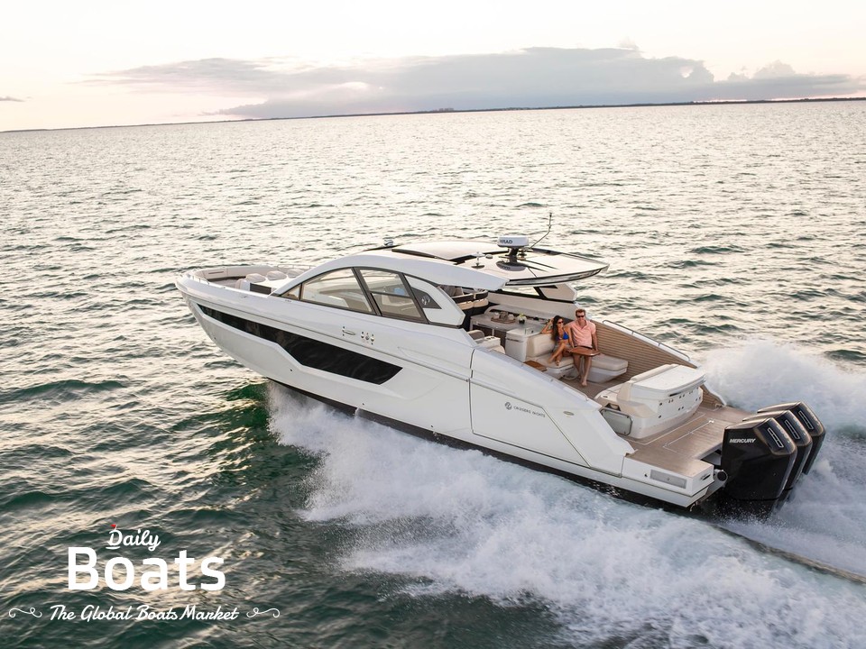 2023 Cruisers Yachts 50 Gls Outboard на продажу. Посмотреть цену ...