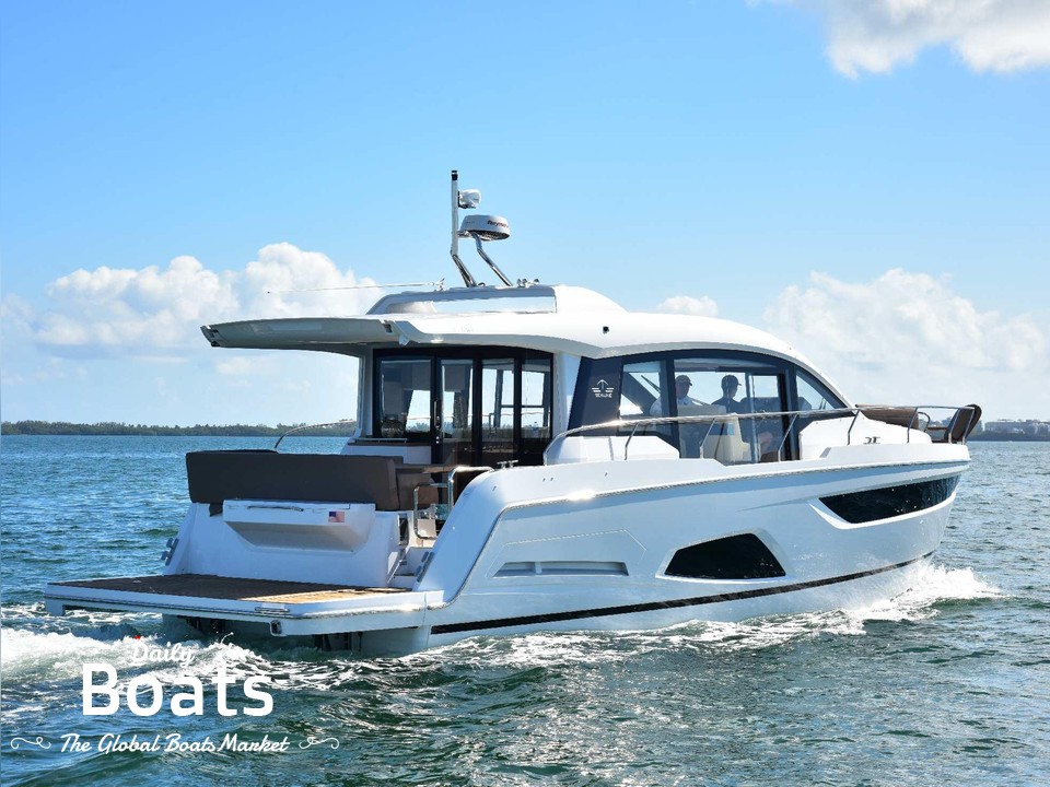 2022 Sealine C430 for sale. View price, photos and Buy 2022 Sealine ...